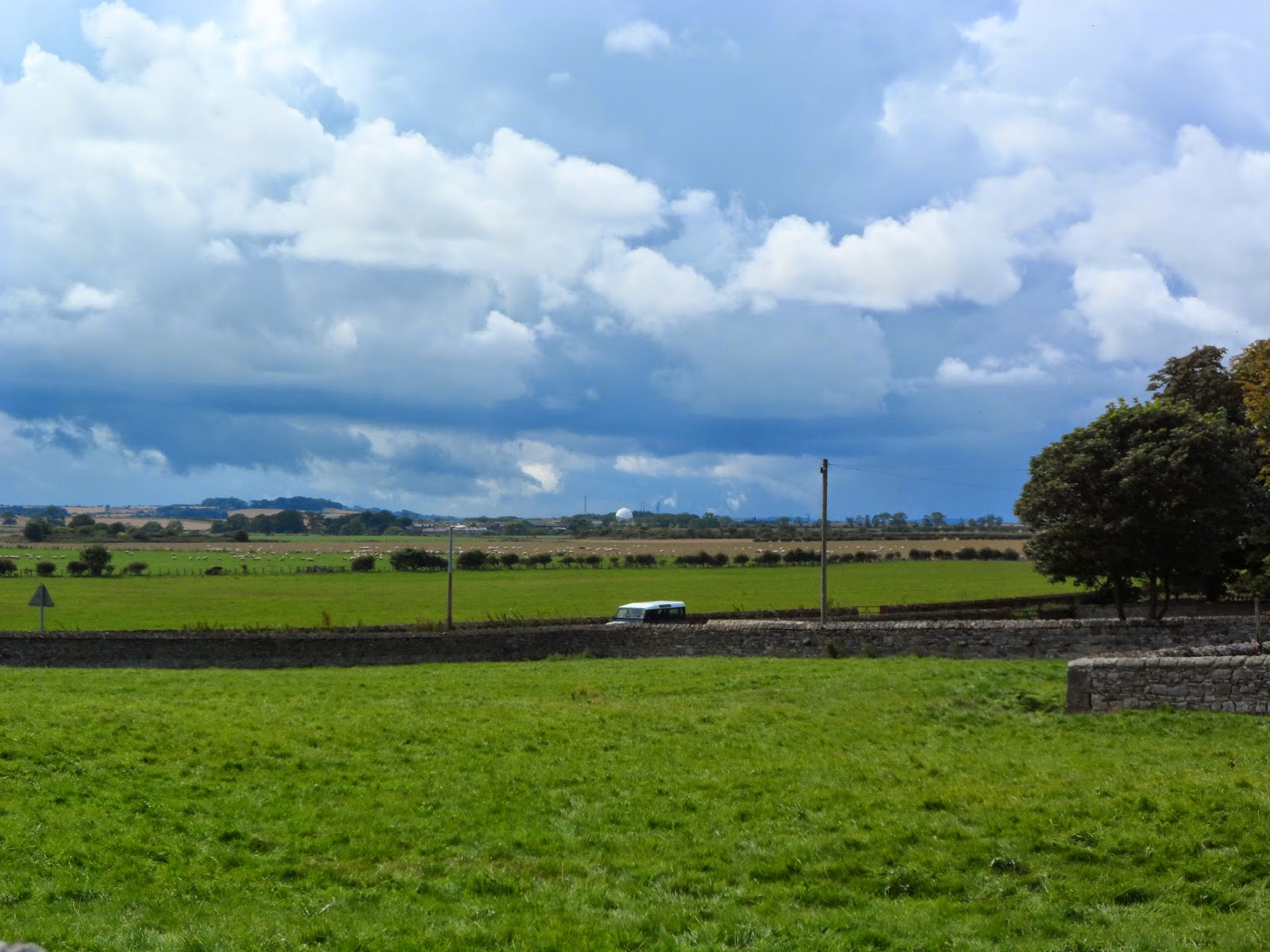 round the rails we go: Val de Ree (Ha Ha Ha Ha Ha)