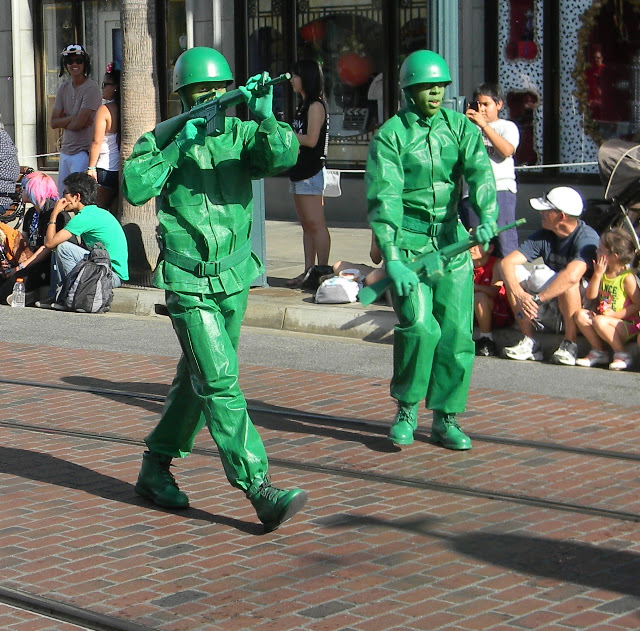The Mouse Minute (Formerly Brad's Everything Disney Blog): Disneyland ...