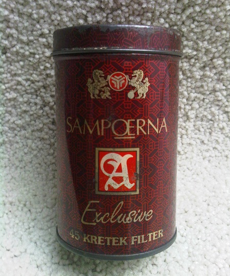 Karya Babah Antik: Kaleng Rokok Sampoerna Exclusive