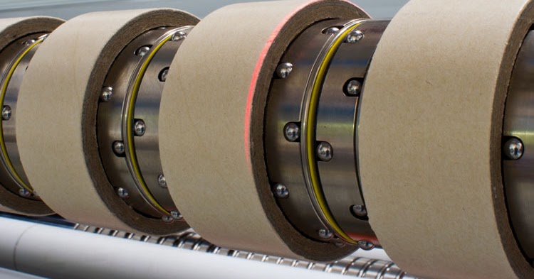 Slitter core alignment using lasers