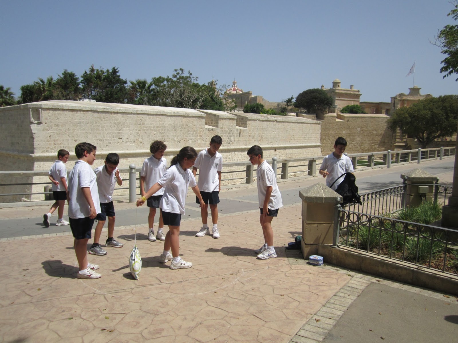 Building Bridges Using the Five Senses: Traditional Maltese Games