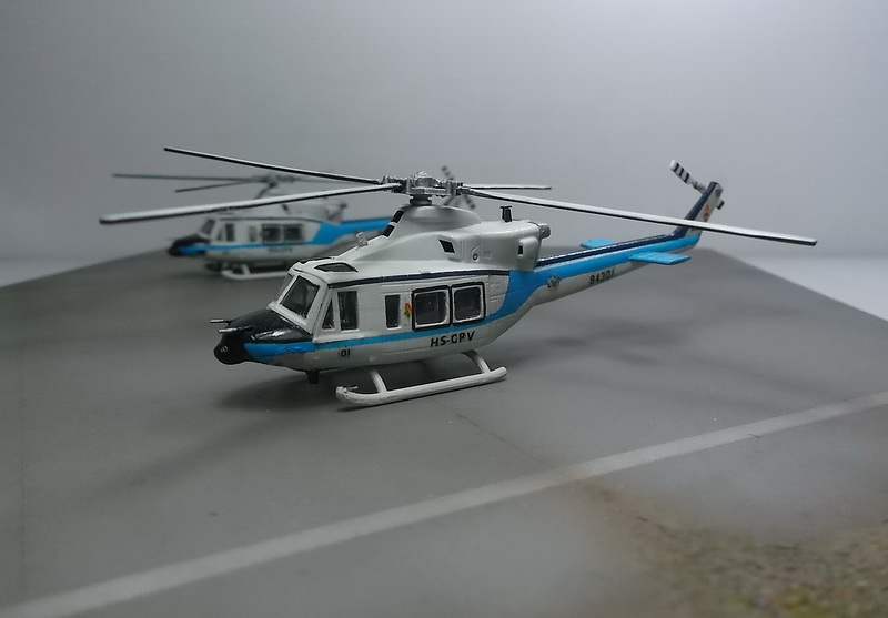Thailandscale144: Cover Page Bell 412EP / Royal Flight 94301 / HS-CPV