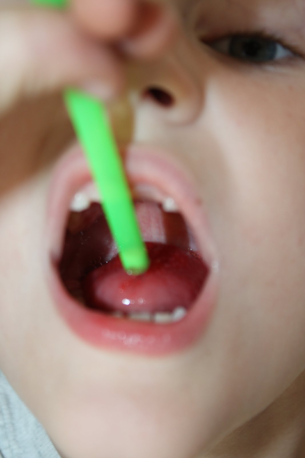 Superheroes and Princesses: Day 2 of Fizzy Fun - Fizzy Foaming Sugar Sticks