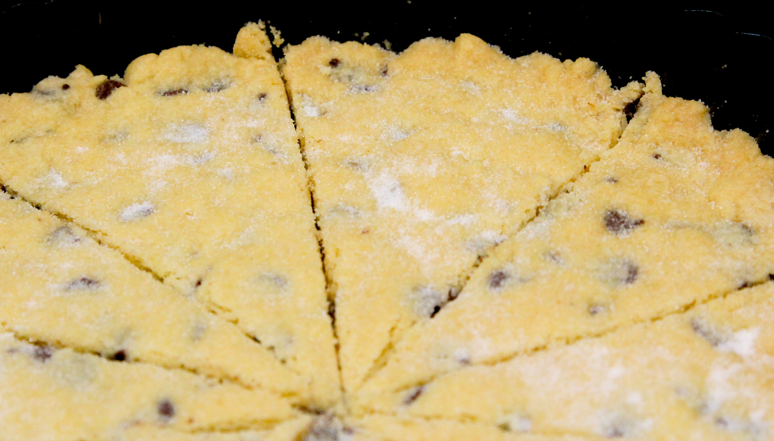 Kitchen Delights: Christmas Chocolate Chip Shortbread