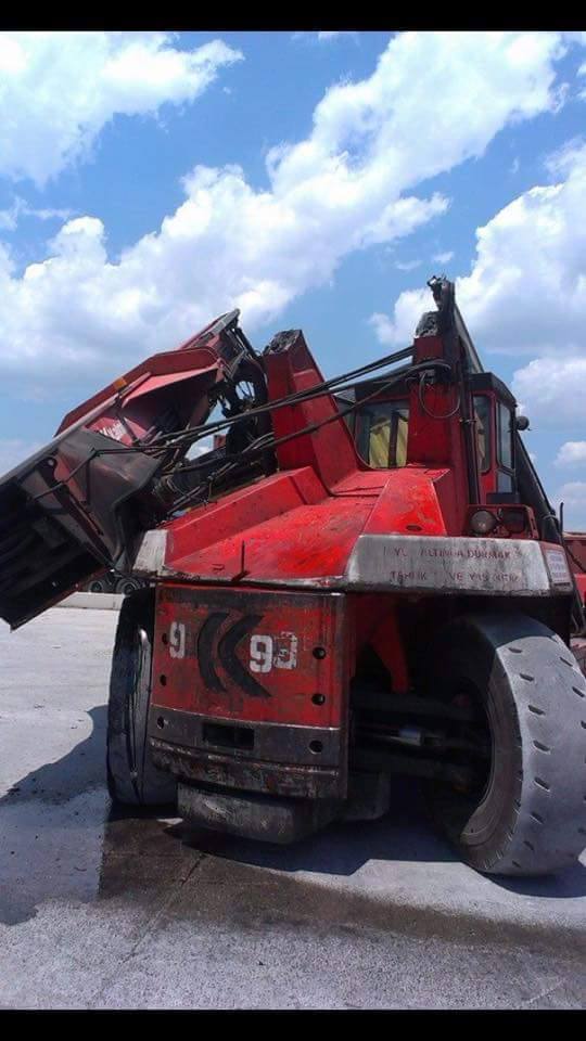 Reach Stacker Accident