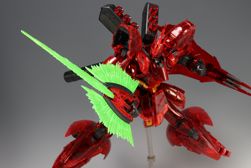 [ Review ] - RG 1/144 - Sazabi Clear Color