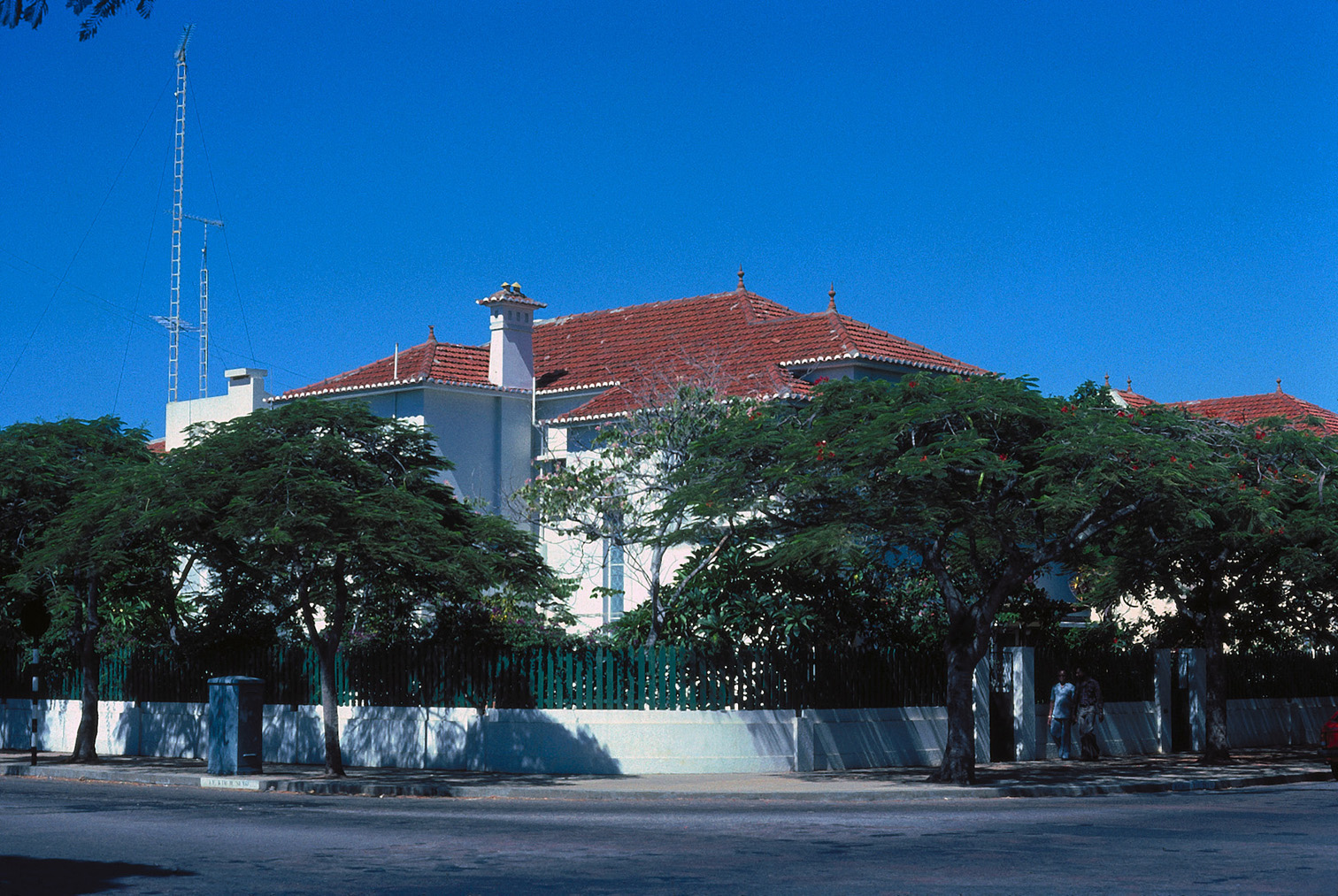 Edifícios da embaixada dos Estados Unidos em Maputo: moradia na Polana