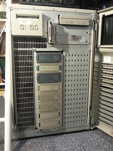 Restoring a DEC AlphaServer 2100: [000000]