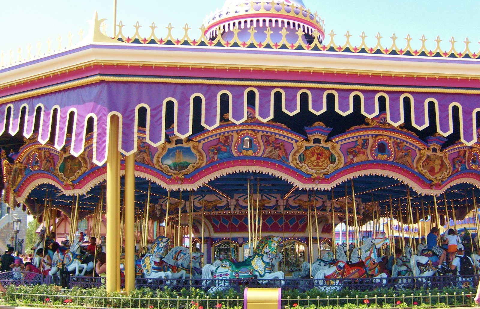 That Disney Girl.: Prince Charming Regal Carrousel: Ride Review