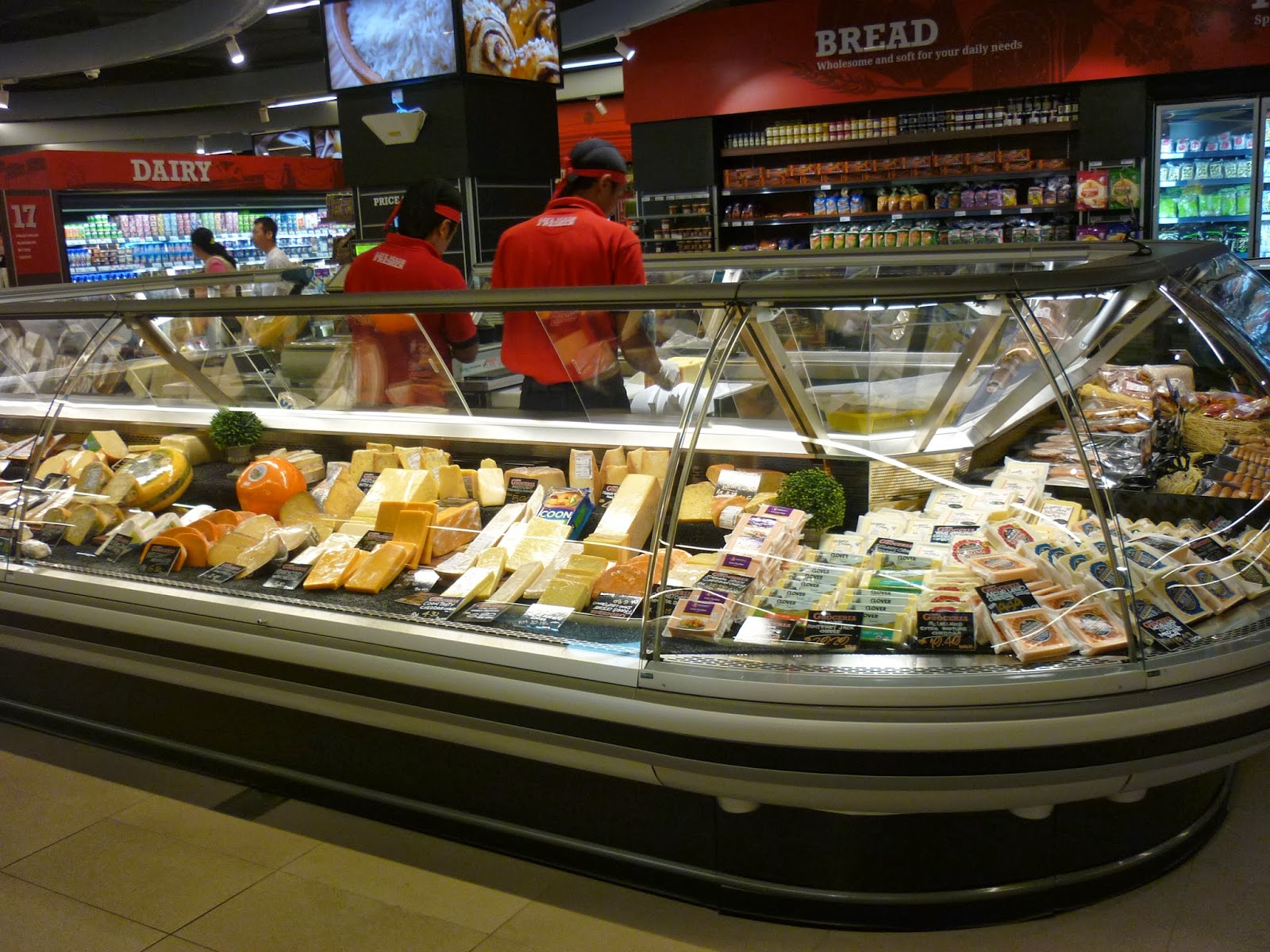 Painted Lips: Sam's Groceria@Gurney Paragon