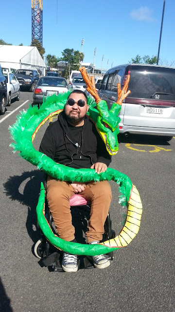 2 Broke Islanders: Wheelchair costumes: Shenron Cosplay
