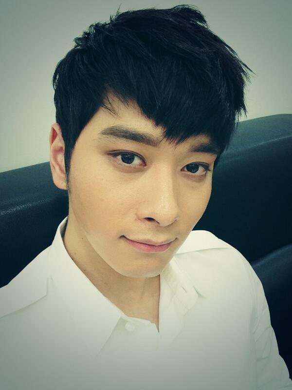 Everything About 2PM: [Twitter] 2PM Chansung's new selca for the new album