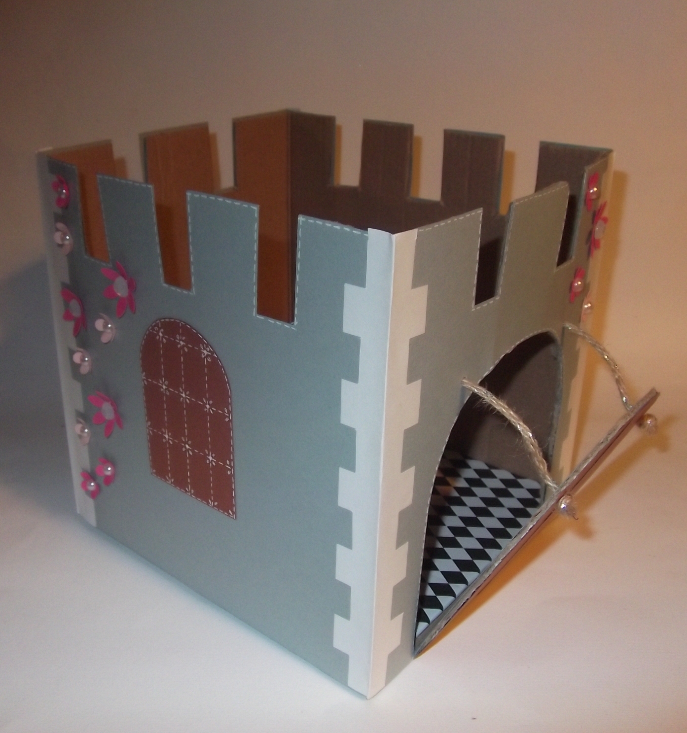 cartoncino mio: Un castello di cartone