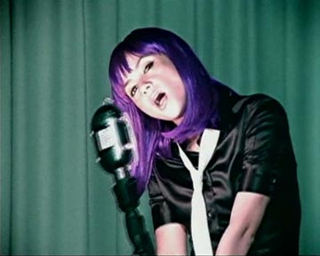 Ladies in Satin Blouses: shakira - Intuition (2005 music video)