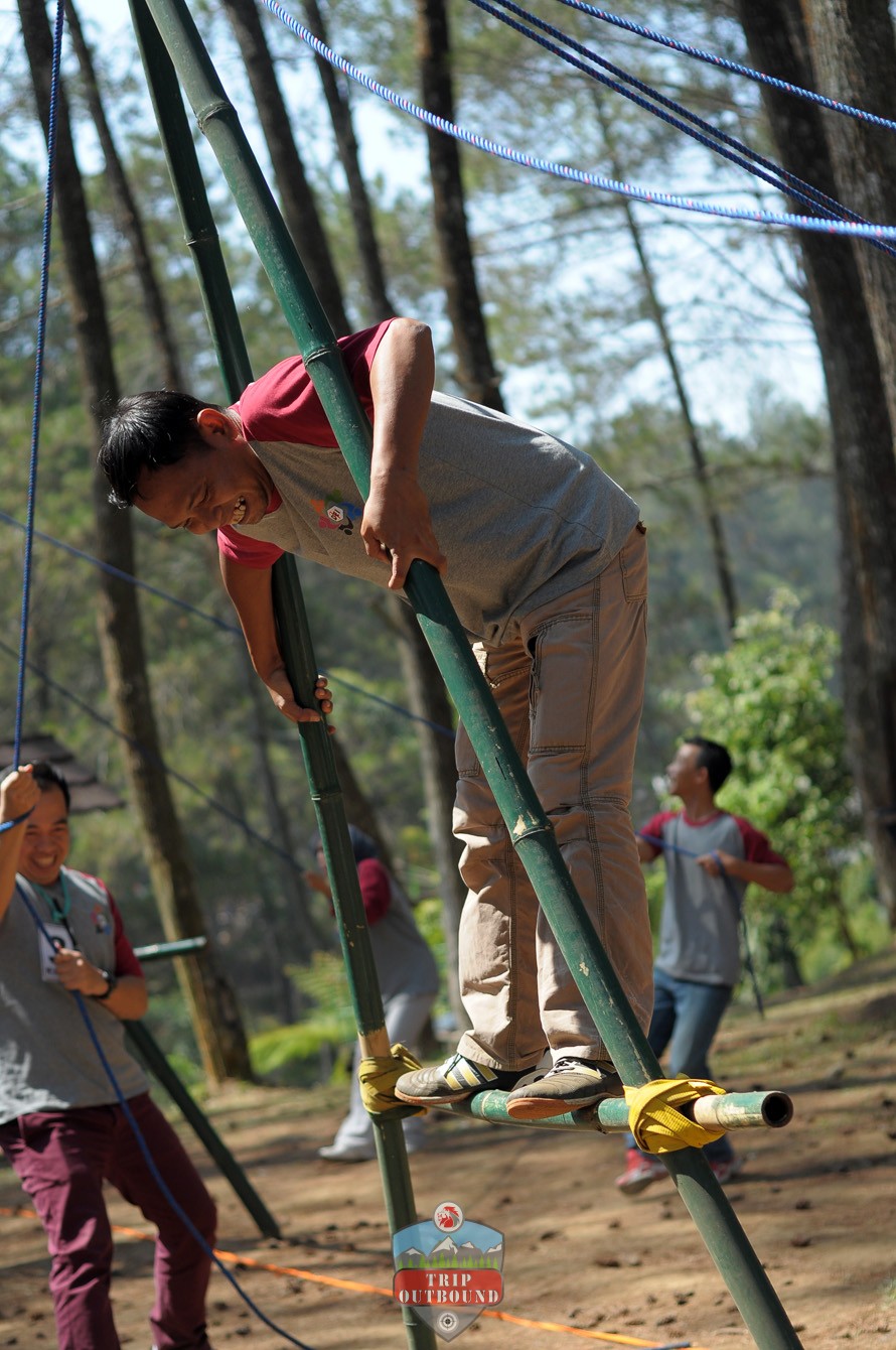 TEAM BUILDING BANDUNG OUTBOUND | Munsdoang, Bandung Juara dan hal ...