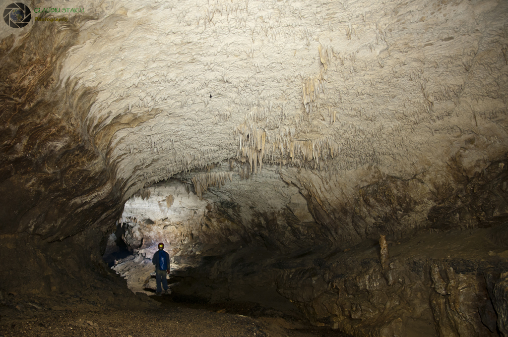 Pesteri in Podisul Mehedinti