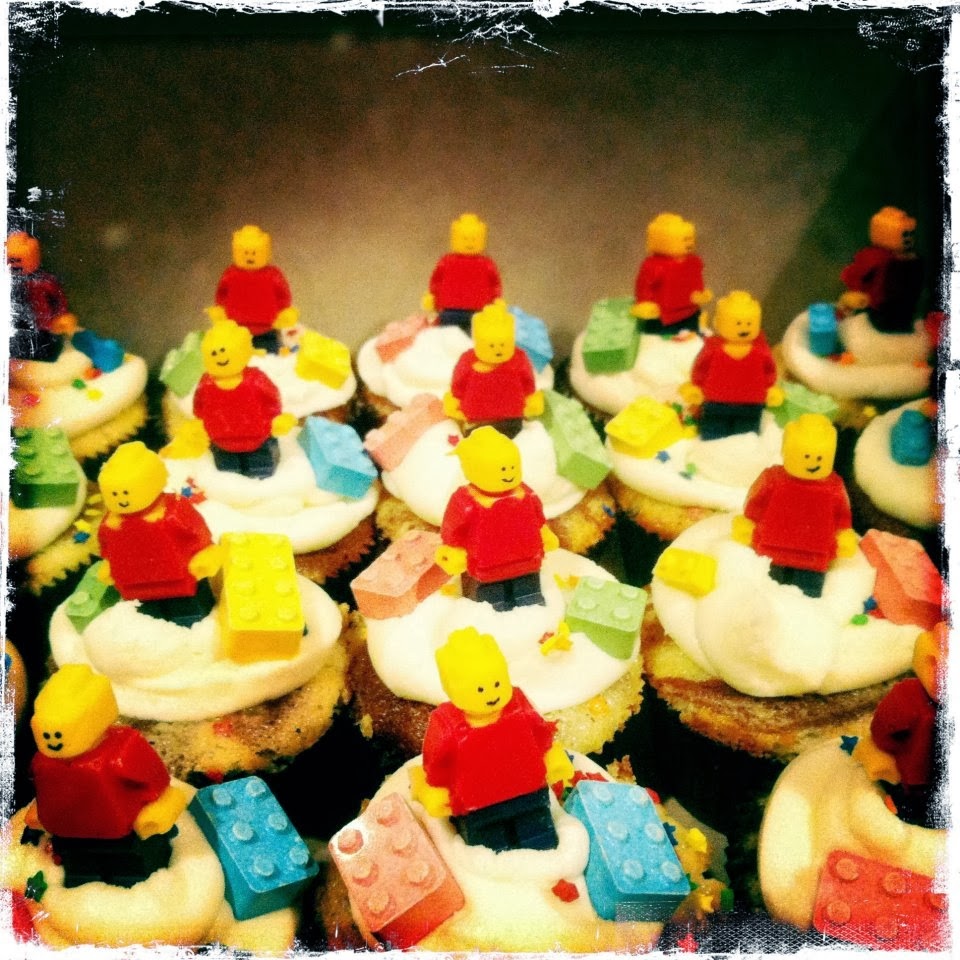 The Floured Rolling Pin Cakery©: {Lego Cupcakes}