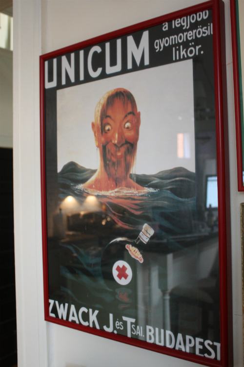 Update: Kitchen Nook Gallery | 17 Apart