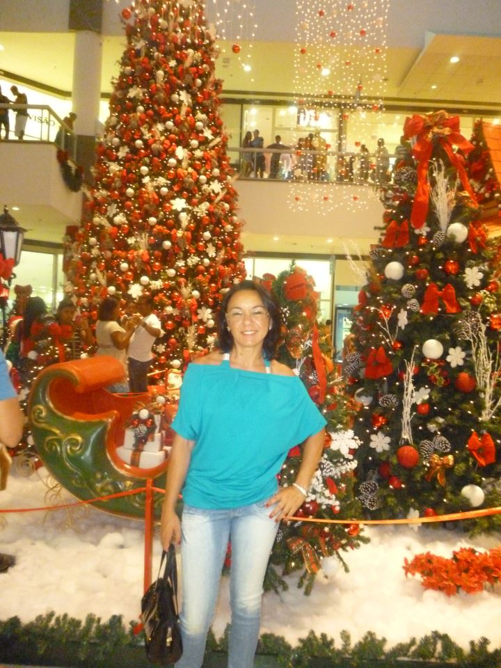 OPINIÃO TRIUNFO: ANA MARIA GOMES VIANA DANDO O AR DA SUA GRAÇA