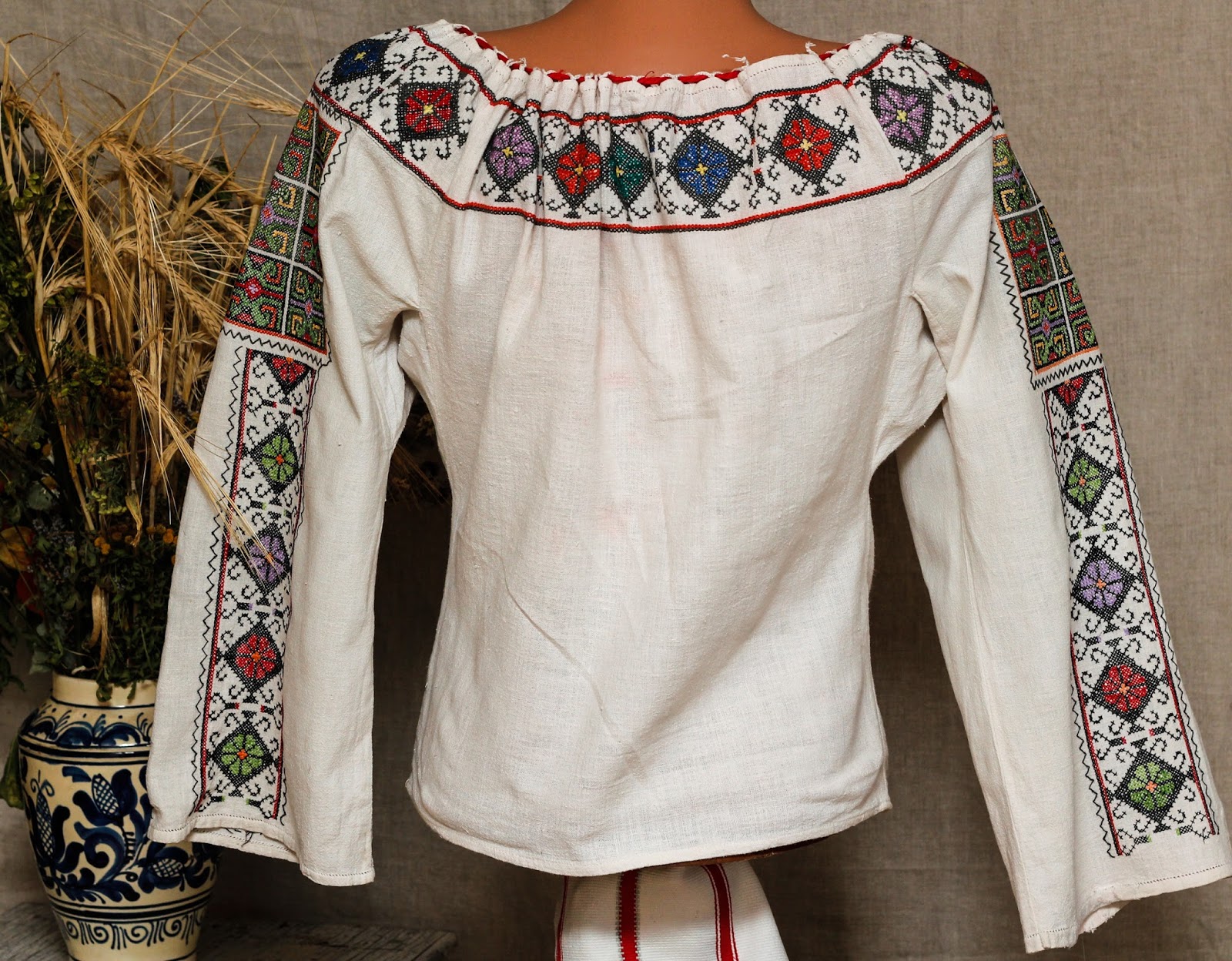 Ia traditionala romaneasca