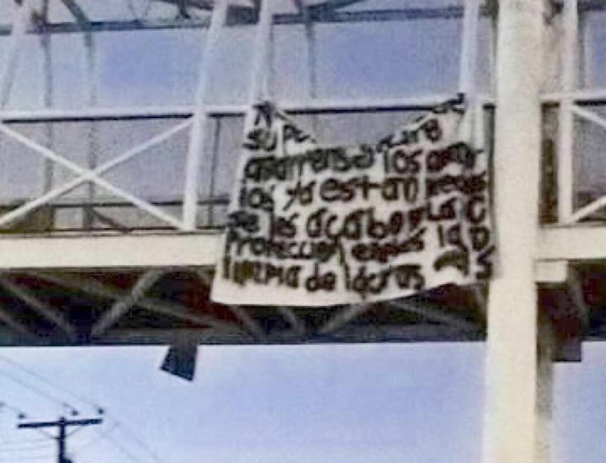 Sinaloa Cartel: Narco messages left in La Paz signed Mini Lic ...
