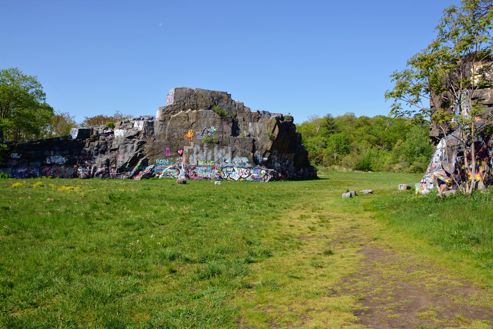 Quincy Quarries Reservation - A Multi-Colored, Open-Air Museum of Sorts!