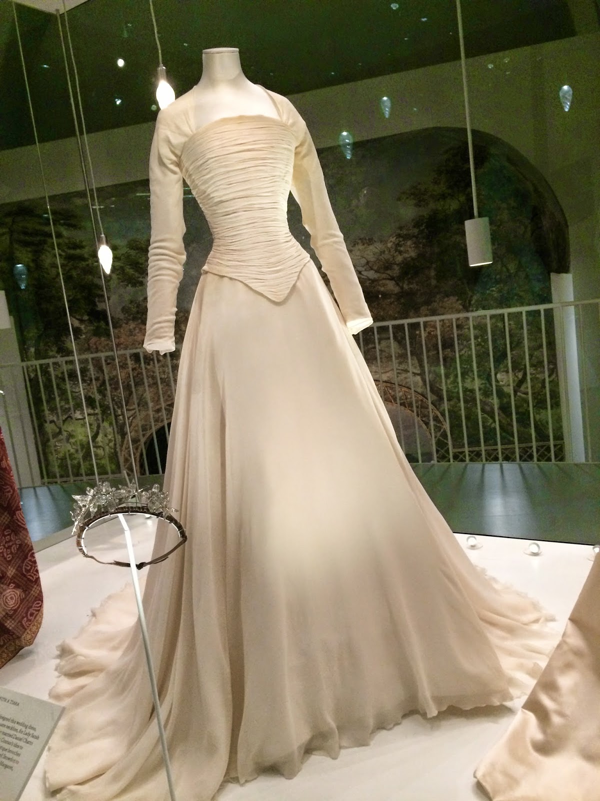 Love & Life in...: Wedding Dresses at the V&A