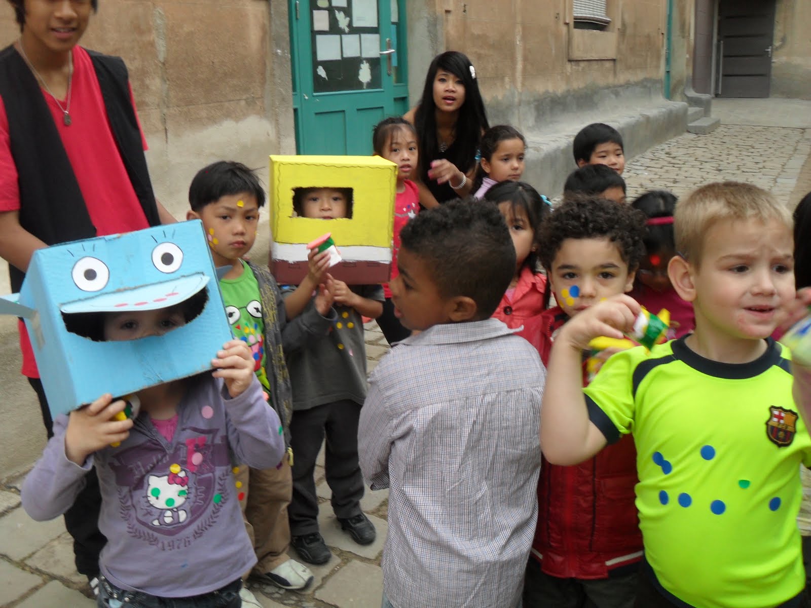 El Racó de p4: Setmana cultural 2011 LA FESTA MAJOR A L'ESCOLA LABOURE