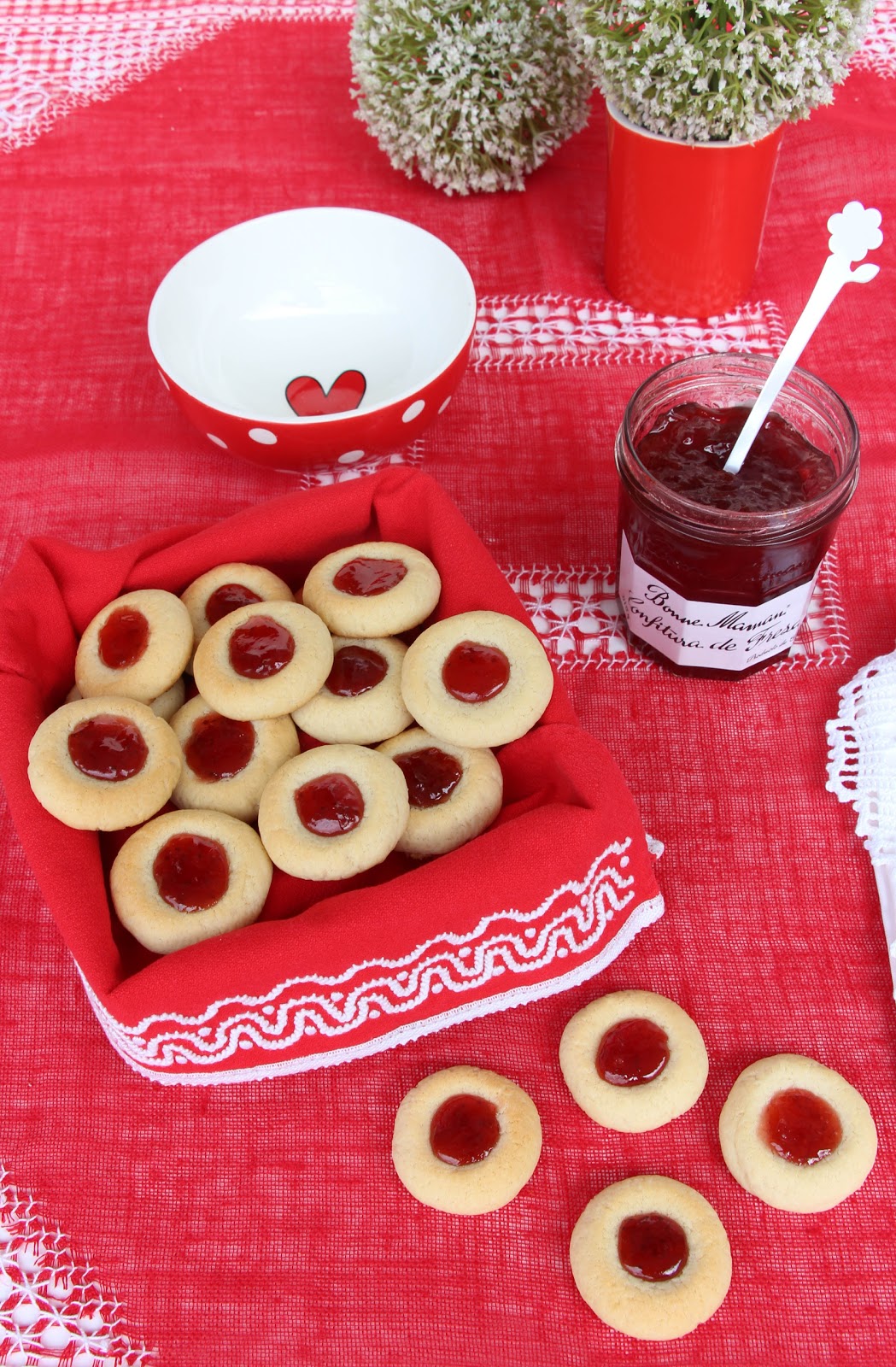 Mardefiesta: Galletas con mermelada de fresa