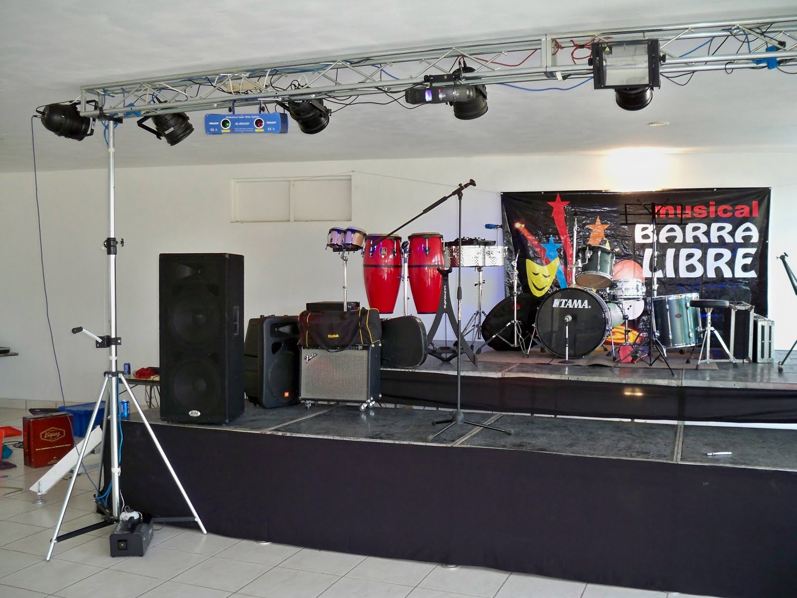 Musical Barra Libre: ESCENARIO