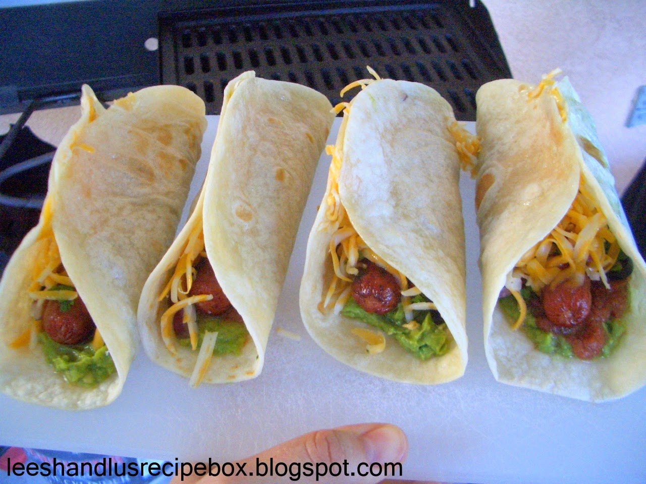 Leesh & Lu's Recipe Box: Taco Dogs