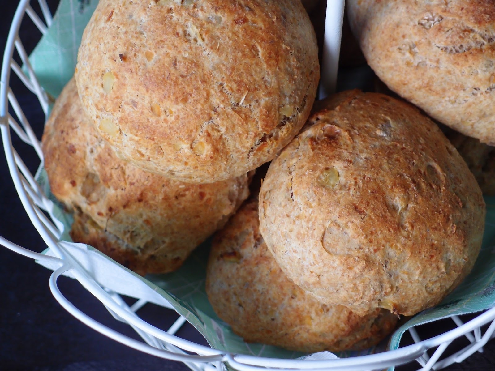 The VegHog: Potato spelt rolls