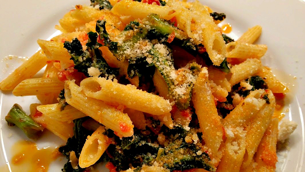 red or green?: Pasta with Kale, Garlic & Calabrian Chile