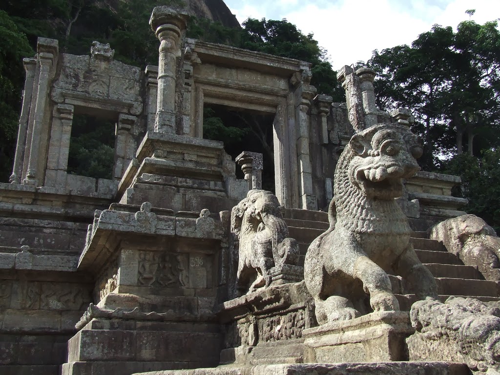 Our Heritage In "Yapahuwa". ~ Sri Lankan Explorer