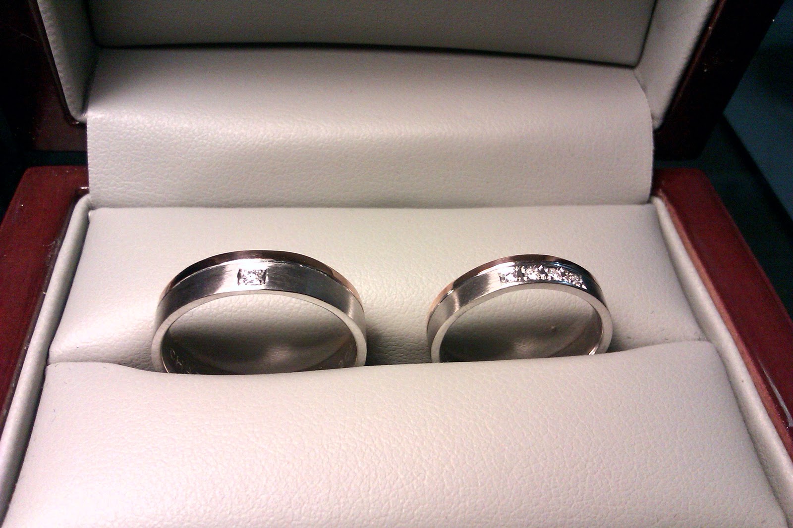 Memorable wedding rings