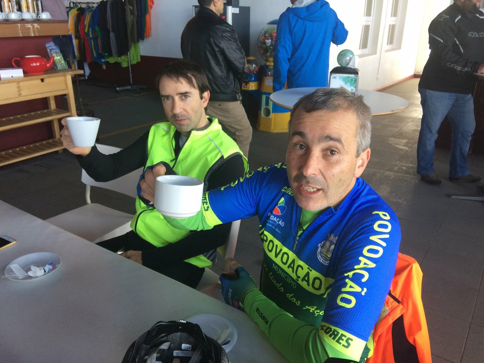 PVCBIKETEAM AO PEDAL ATÉ À FÁBRICA DE CHÁ GORREANA (COM VÍDEO) ~ Um ...