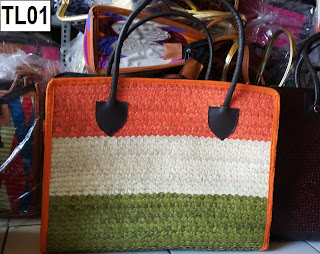 Tas daun Lontar Bali Tas Bali,Tas anyaman bali, Tas Pelangi Bali oleh ...