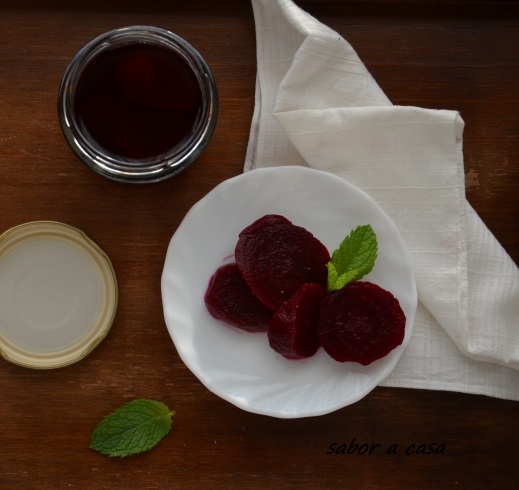 sabor a casa: Beterraba cozida e guardada em vinagre
