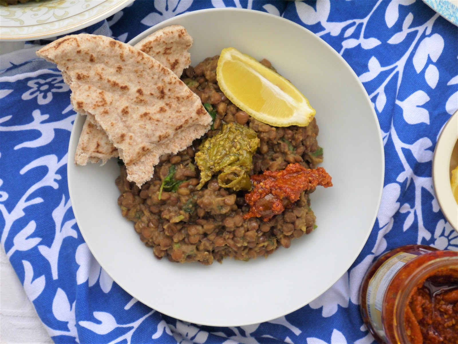 This Muslim Girl Bakes: Brown Daal.