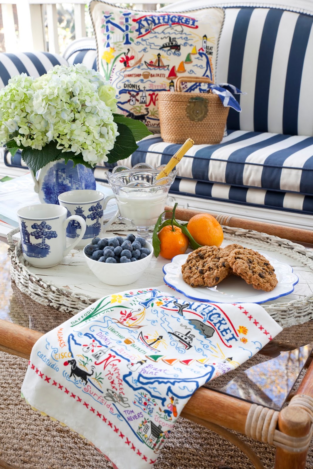 the pink clutch ...: catstudio Catalog