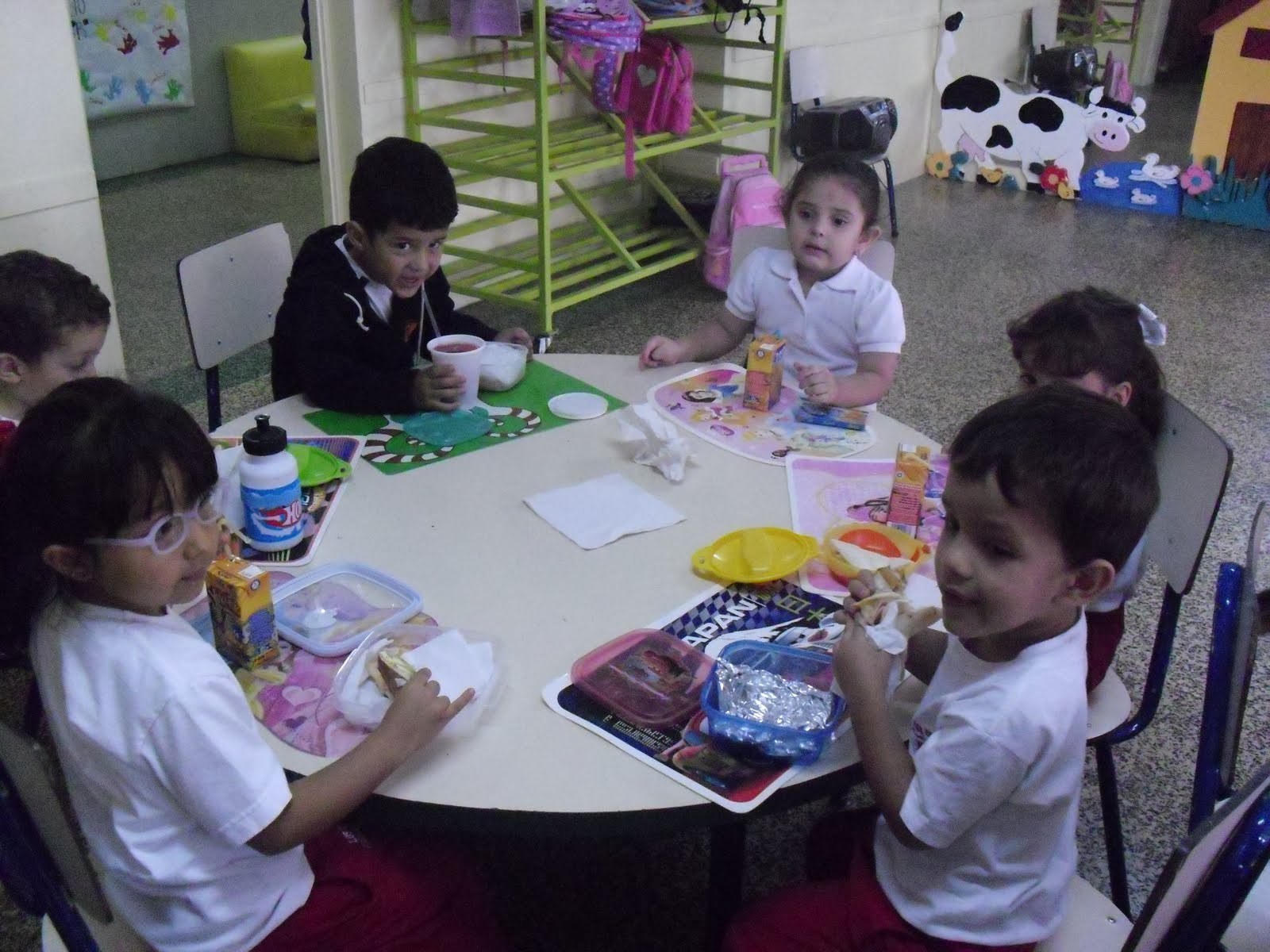 MIS AVENTURAS EN EL PREESCOLAR: RUTINA DIARIA EN EL PREESCOLAR