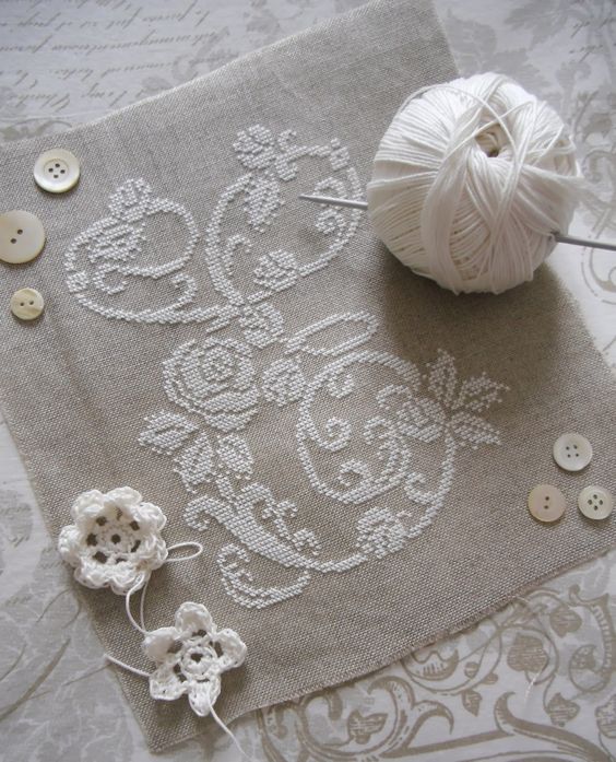 Irina: Lovely embroidery! Красивая вышивка!