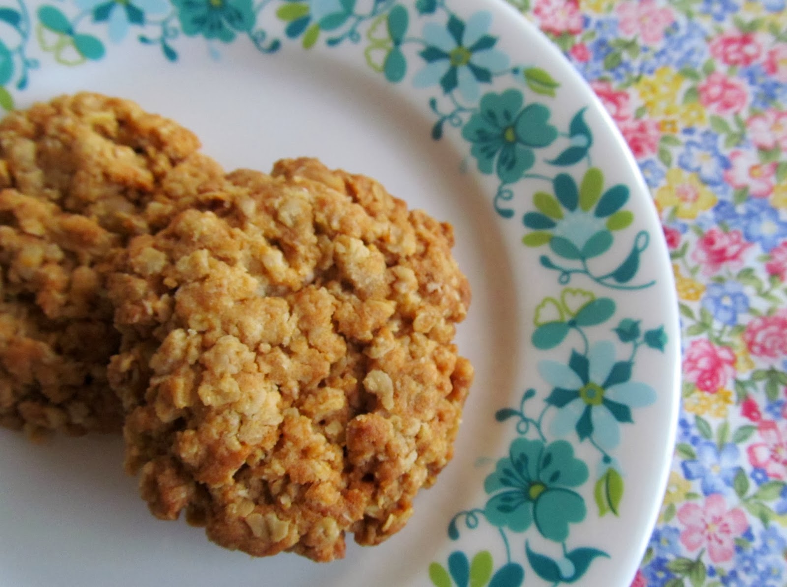 oat cookies | the linen cloud