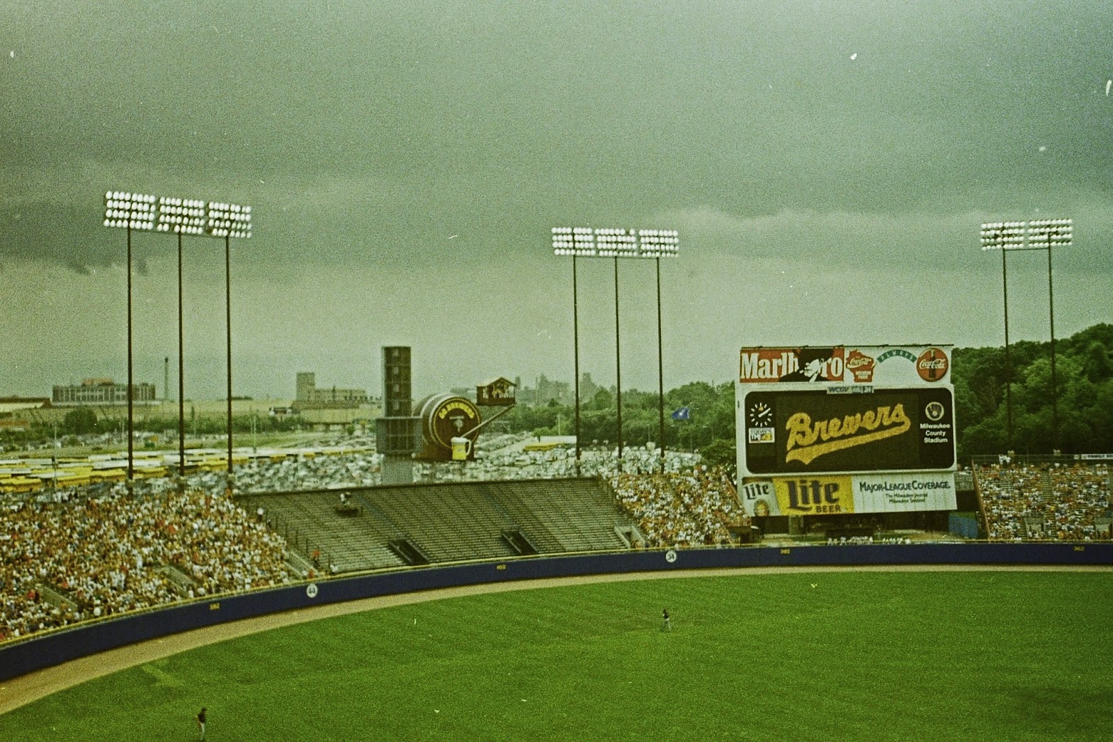Baseball Stadia: County Stadium Milwaukee