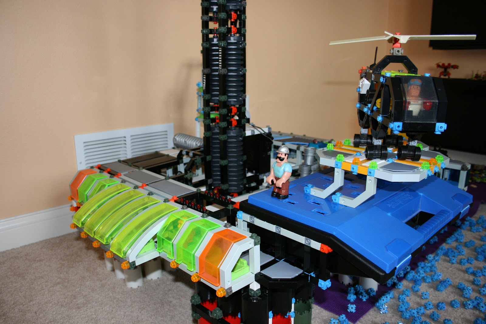 Thoughts Abound: Construx Oil Platform