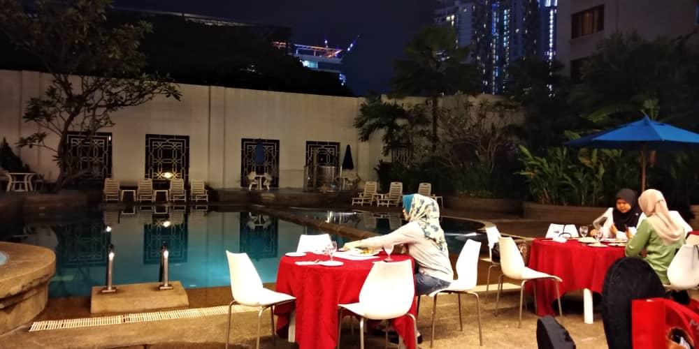 BBQ Buffet Dinner @Pergola Poolside Royal Chulan Bukit Bintang