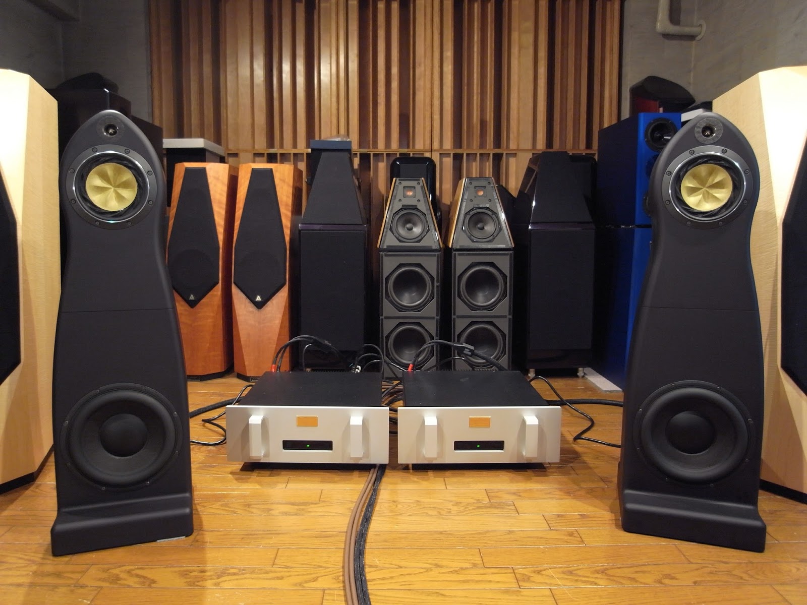 SIS AUDIO BLOG: 中古品情報 AUDIO-MACHINA THE PURE SYSTEM