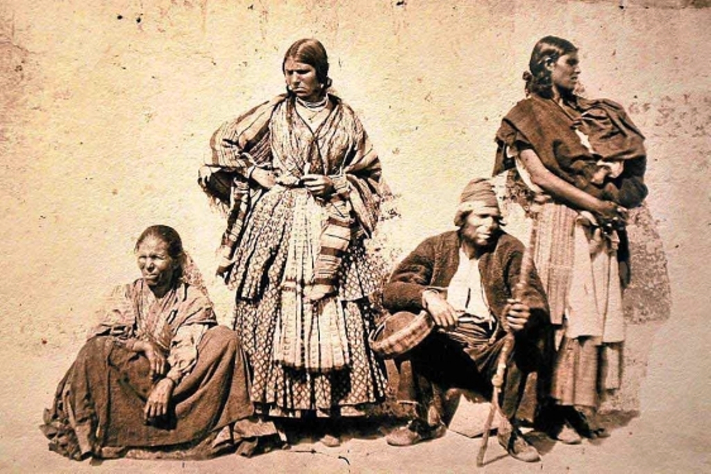 Marbellenses: Notas sobre los gitanos de Marbella (siglo XVI-XIX)