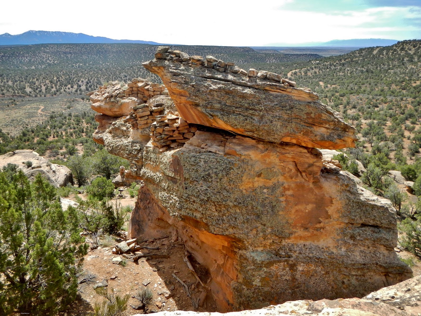 The Southwest Through Wide Brown Eyes: Painted Hand Pueblo - Canyon of ...