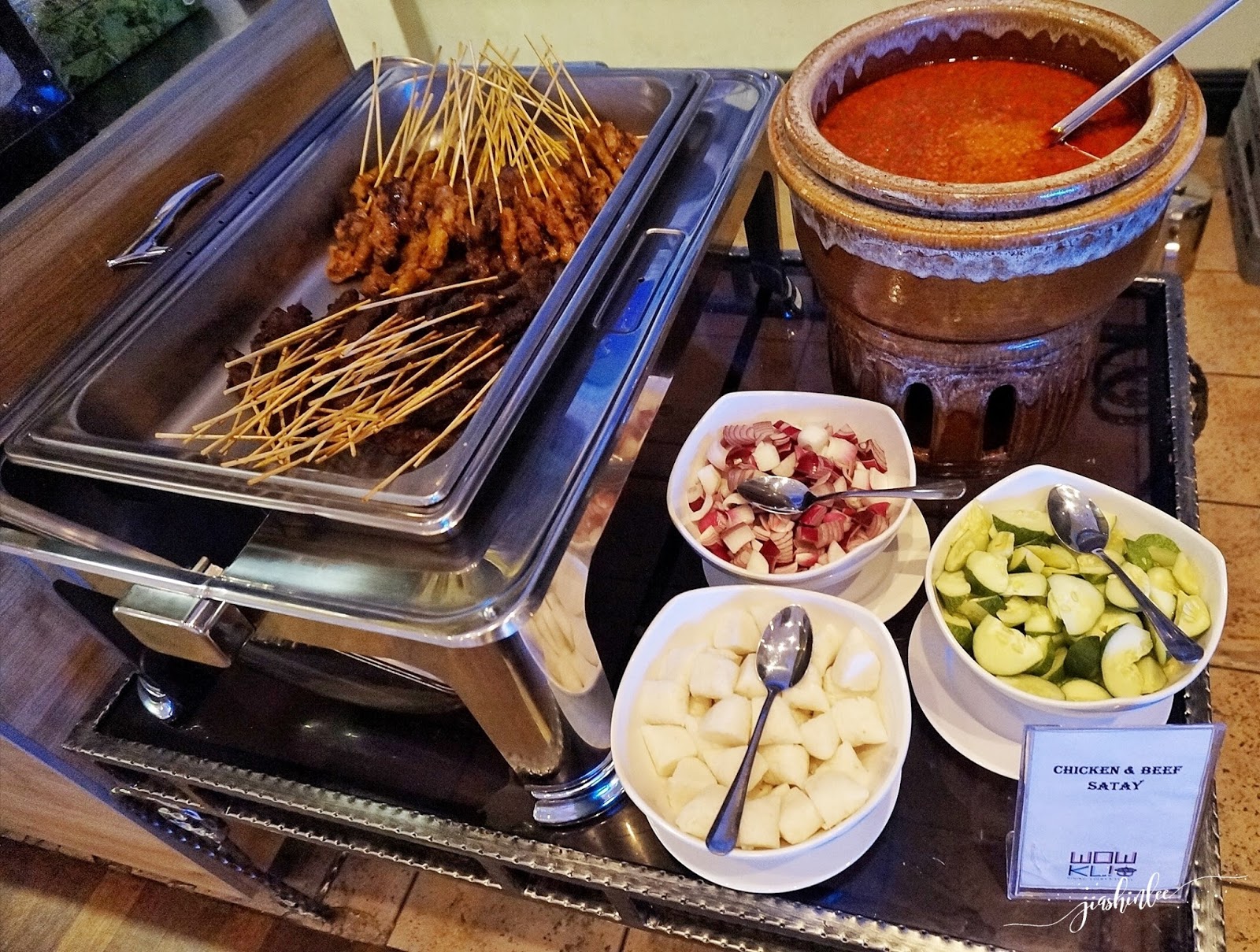 WOW KL Buffet Dinner with Cultural Show in Kuala Lumpur - Jia Shin Lee